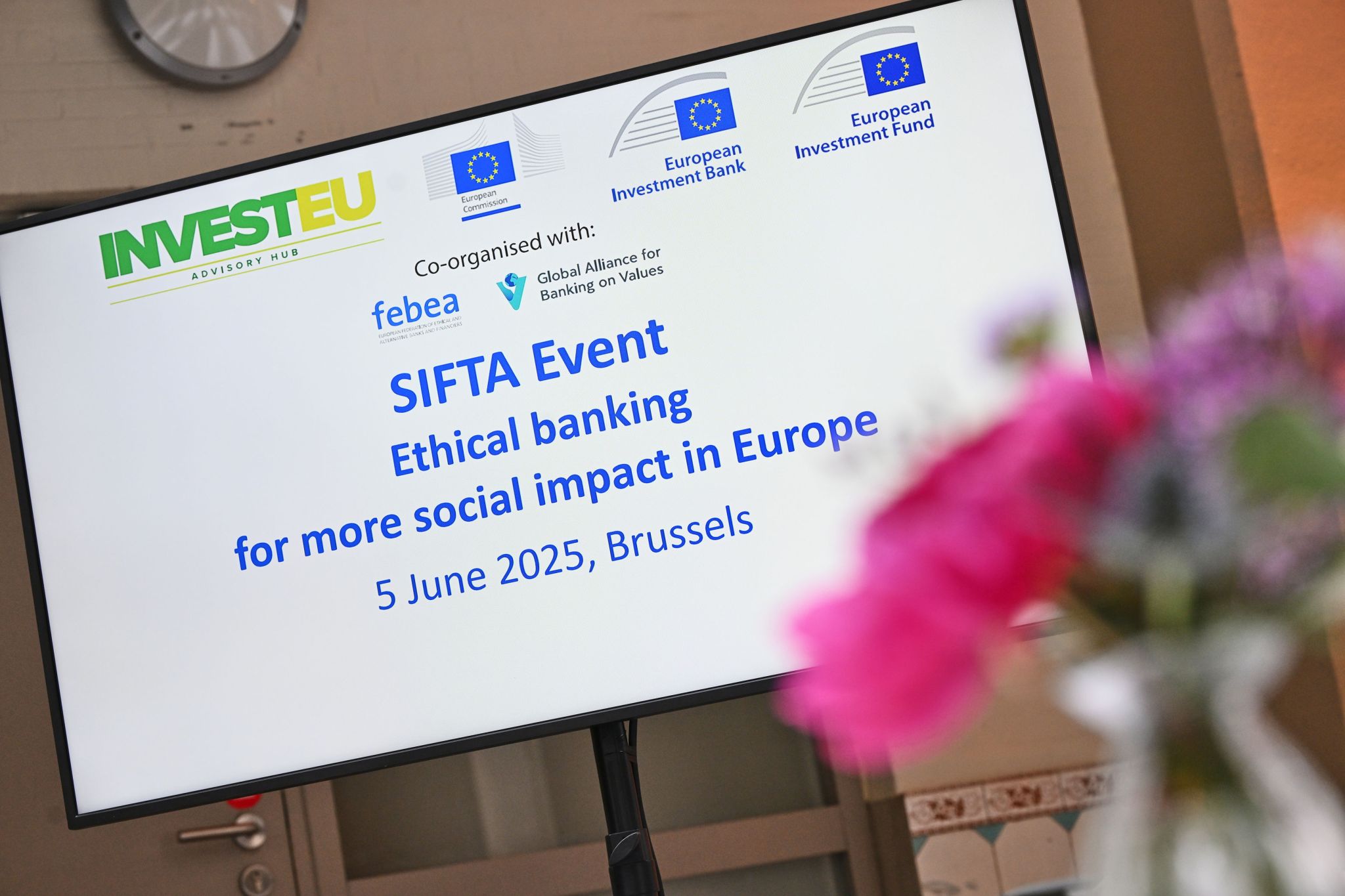 Encuentro clave entre banca ética e instituciones europeas para ...